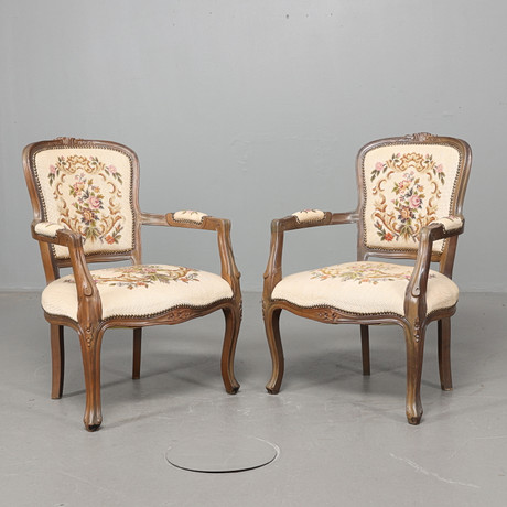 SILLAS FRAME, 2 piezas en madera teñida oscura, estilo rococó, siglo XX ...