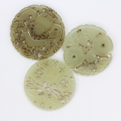 THREE CHINESE ROUNDELS. Asiatica - Auctionet