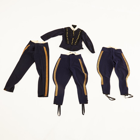 UNIFORM, för kapten vid Wendes artilleriregemente, attila m/1873 och ...