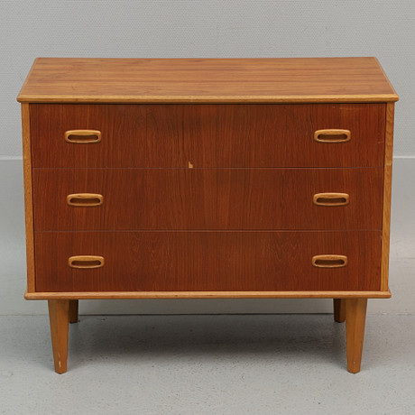 BYRÅ, teakfaner, 1950/60-tal. Möbler - Byråar - Auctionet