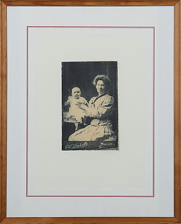 EMMA KARP LUNDSTRÖM. Woman with children, copper print, signed Emma ...