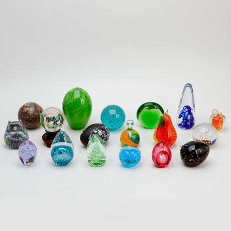 GLASS OBJECTS, 18 pcs, sculptures/letter presses, etc. Glass - Art ...
