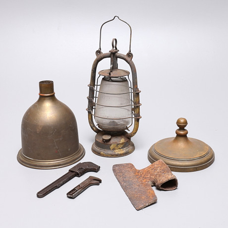 OBJETOS DE METAL, 5 piezas, 1900. Plata y metal - Otros metales - Auctionet