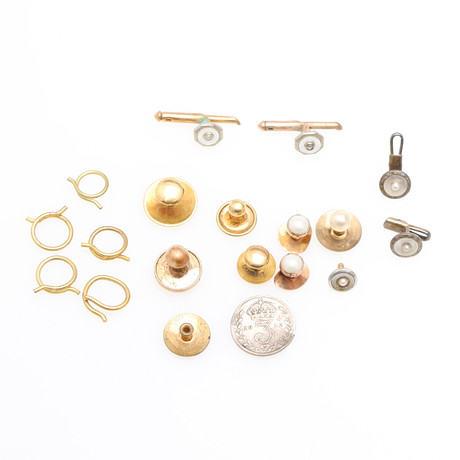 A GROUP OF GOLD AND OTHER STUDS AND LINKS. Jewellery & Gemstones ...