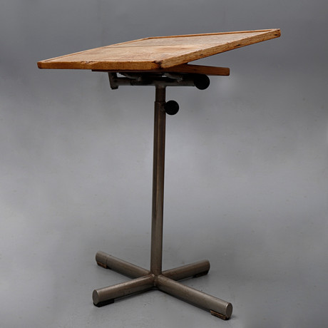 Svängbart industriellt sidobord i furu och rostfritt stål, cirka 1960 ...