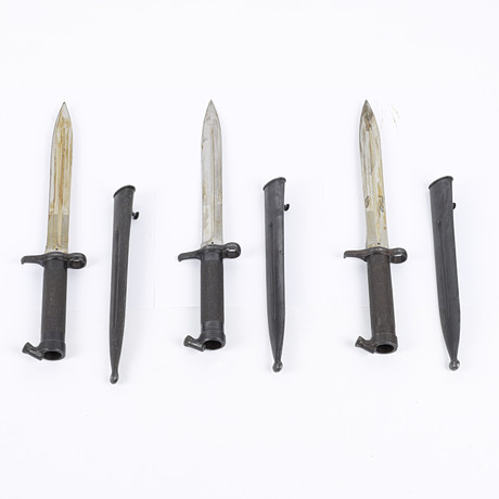KNIVBAJONETTER med balja, 3 st, m/1896 märkta SK för Stockholms ...