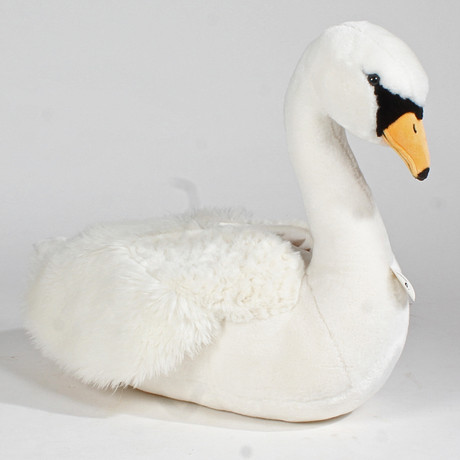 A STEIFF SWAN WITH BUTTON AND LABEL. Toys - Toys - Auctionet