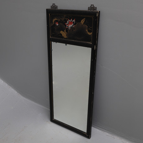 A CHINESE LACQUERED UPRIGHT WALL MIRROR, 20TH CENTURY. Asiatica - Auctionet