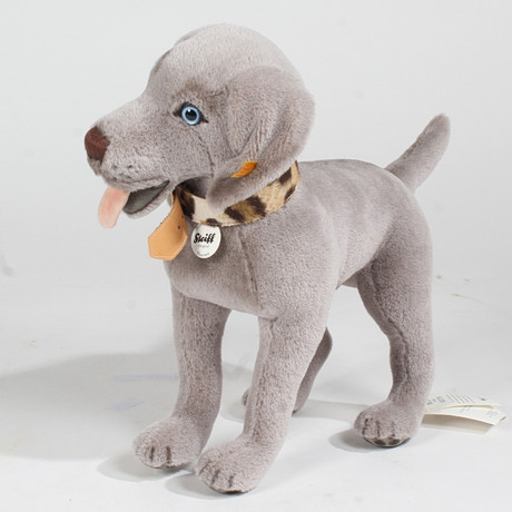 STEIFF DOG 'HANNES' WITH BUTTON AND LABEL. Toys - Toys - Auctionet