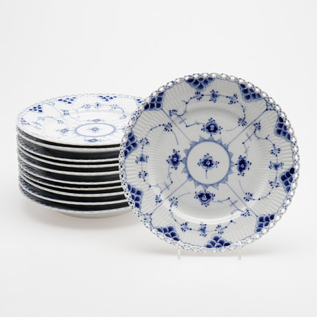 PLATES, ELEVEN PIECES, MUSSELMALET FULL BLOND, ROYAL COPENHAGEN ...