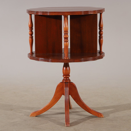 CAROUSEL TABLE, mahogany, English style. Furniture - Tables - Auctionet