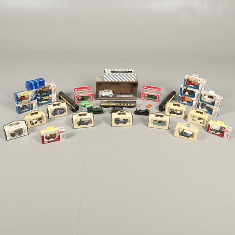 MODEL TRAINS INCLUDING LOCOMOTIVES & BOXED DIE CAST TOYS. Toys - Toys ...