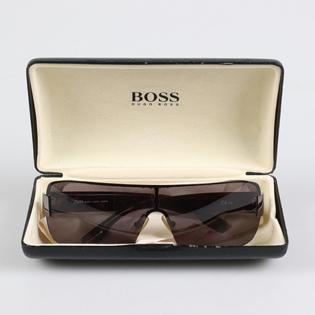 HUGO BOSS, solglasögon no 0128/S. Vintagekläder & Accessoarer - Auctionet