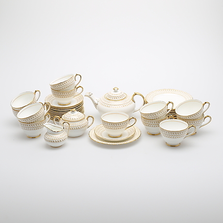 TEA SET, 39 pieces, porcelain, New Chelsea, England. Ceramics ...