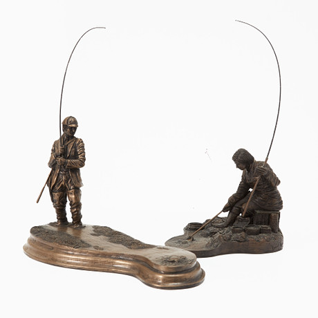 DAVID HUGHES. EFTER. Skulpturer, 2 st, konstmassa, i form flugfiskare ...