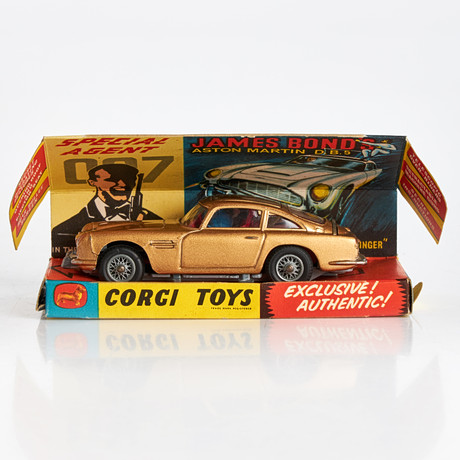 CORGI 261, James Bond's Aston Martin DB5. Med kartong. Leksaker ...