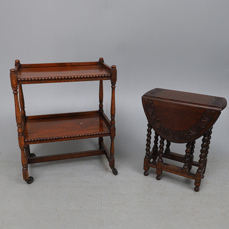 A REPRODUCTION 17TH CENTURY STYLE OAK MINIATURE GATELEG TABLE ...