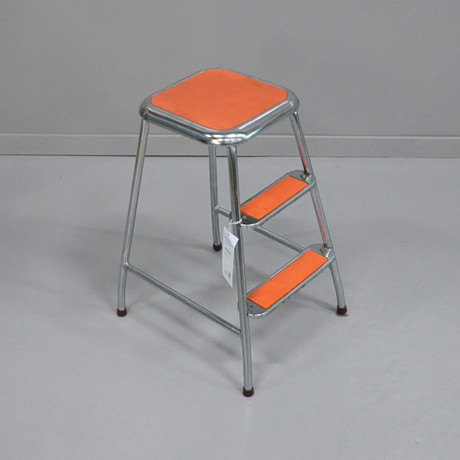 AWAB. STEGPALL. Möbler - Övrigt - Auctionet