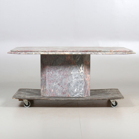 BORD, 2 delar, marmor, 1900-tal. Möbler - Bord - Auctionet