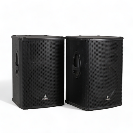 BEHRINGER, ett par, Eurolive, B 1520 Pro. Samlarföremål ...