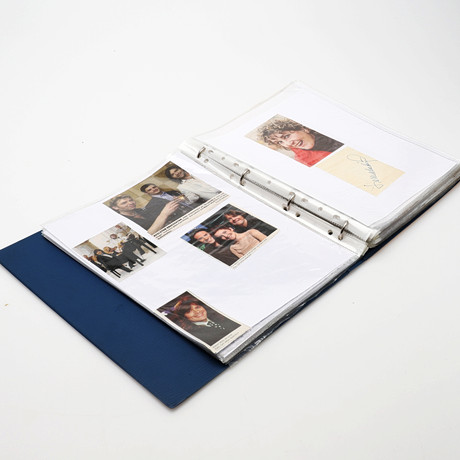 AUTOGRAPH. Binder 3 - APPROXIMATELY 50 SIGNATURES OF VARIOUS ...