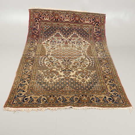 EN ISFAHAN MATTA. Mattor & Textil - Mattor - Auctionet