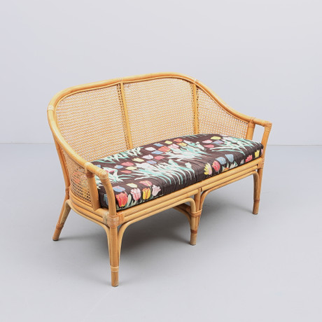 SOFA ROTTING, cushion covered with the textile "Tulpan", late 20th ...