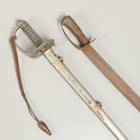 AN 1827 PATTERN RIFLE OFFICER'S SWORD AND SCABBARD AND ANOTHER. Weapons ...