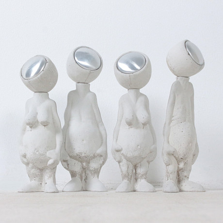MARTIN SMIDA. Hans ateljé. 'The Curious Quartet', trädgårdsskulpturer ...