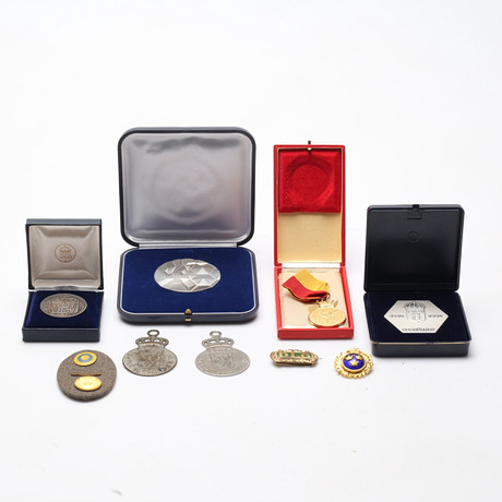 MEDALJER OCH MÄRKEN. Mynt, Medaljer & Frimärken - Ordnar & Medaljer ...
