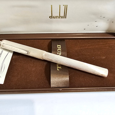 DUNHILL. SILVER RESERVOARPENNA MED 14K GULT GULD SPETS. HELT NY. Konst ...