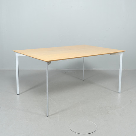 BORD, Trippo, Ulla Christiansson, Karl Andersson och Söner. Möbler - Bord - Auctionet