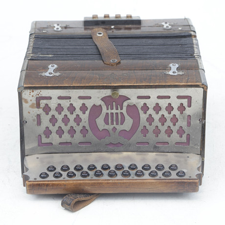 DRAGSPEL, mindre. Samlarföremål - Musikinstrument - Auctionet