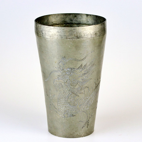 VASE/SHAKER, pewter, Kut Hing, Swatow, engraved decoration of four ...