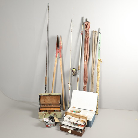 A COLLECTION OF FISHING RODS AND OTHER RELATED EQUIPMENT. Collectables ...