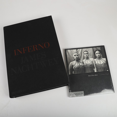 FOTOBÖCKER, 2 stycken, bl. a "Inferno", James Nachwey, Phaidon. Böcker ...