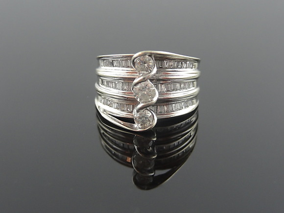 TRIPLE DESIGN Diamond Ring 1,25cts 14k gold. Jewellery & Gemstones ...