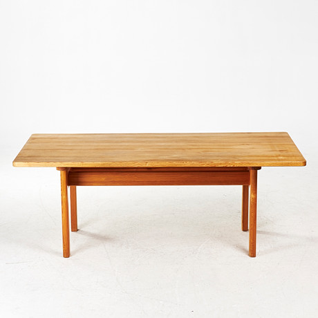 BØRGE MOGENSEN. "Asserbo", bord, Karl Andersson Söner, furu, etikettmärkt. Möbler - Bord - Auctionet