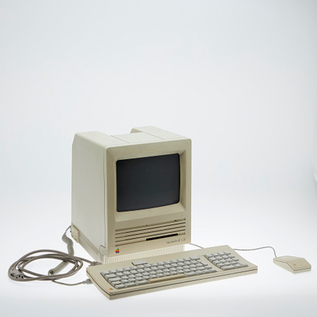 Apple Computer Inc., computer with mouse and keyboard, model 'Macintosh ...