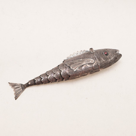 A 19TH CENTURY CONTINENTAL ARTICULATED FISH BOX. Silver & Metals ...