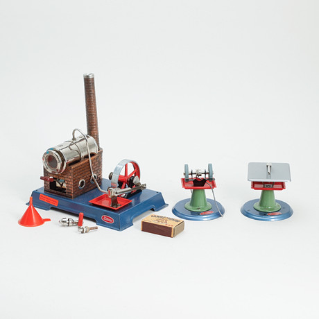 MODEL CITY, "Medieval Castle" Timpo Toys. STEAM MACHINE, CIRCULAR SAW ...