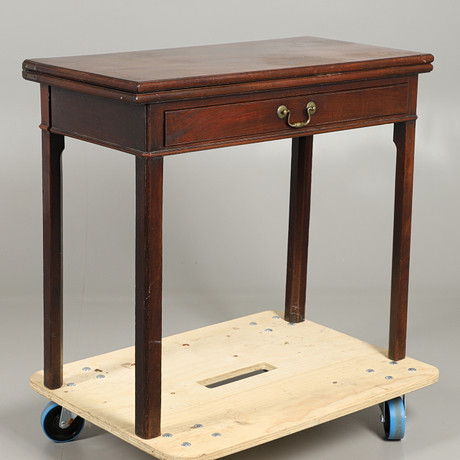 VIKBORD, SENGEORGE III, MAHOGNY. Möbler - Bord - Auctionet