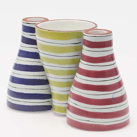 STIG LINDBERG. "Snurran", modell 26-lll, vas/ljusstake, fajans ...