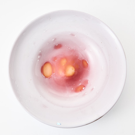 OIVA TOIKKA. astia, signeerattu alapuolelta Oiva Toikka Nuutajärvi ...