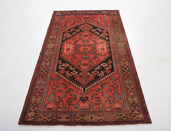 MATTA, persisk Khamseh, 220 x 127 cm. Mattor & Textil - Mattor - Auctionet