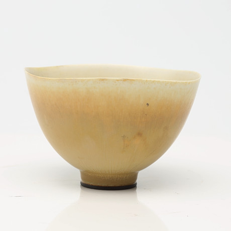 BERNDT FRIBERG. Skål, harpälsglasyr, signerad och med studiohanden ...