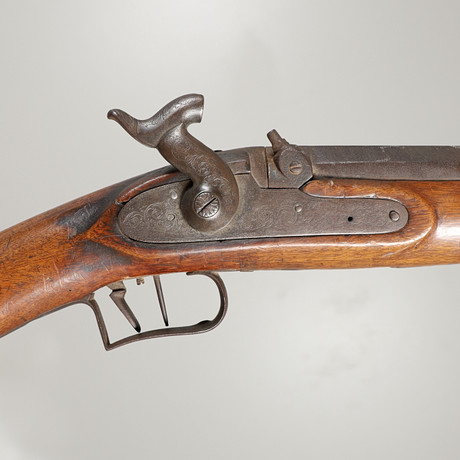 A VICTORIAN LARGE BORE HUNTING GUN. Weapons & Militaria - Guns & Rifles ...