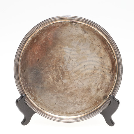 DUTCH SILVER SALVER - FAMILY CREST. Silver & Metals - Silver - Auctionet