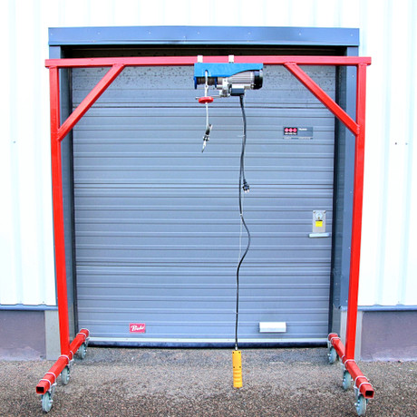 MOTOR LIFT on PORTAL, probably Biltema, contemporary. Miscellaneous ...