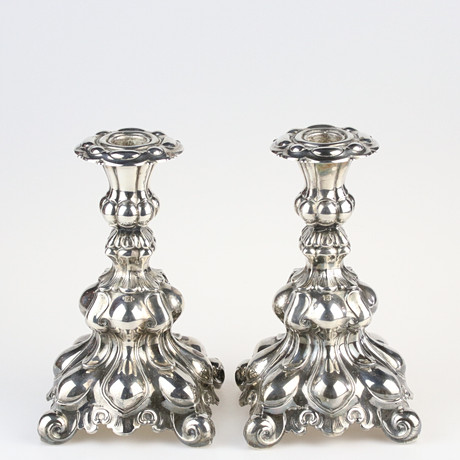 LJUSSTAKAR, ett par, barockstil, silver, 830, Nils-Eric Quist, Mandahls ...